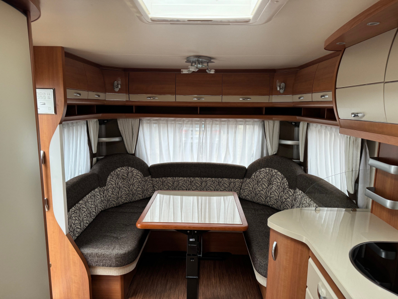 Hobby 560 UL Excellent 2011 S 04